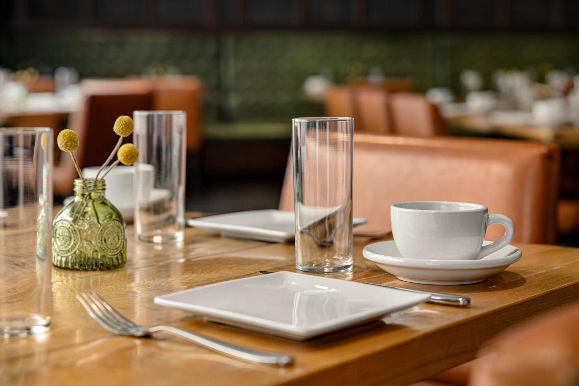 HOTEL INDIGO NAPERVILLE RIVERWALK BY IHG, NAPERVILLE