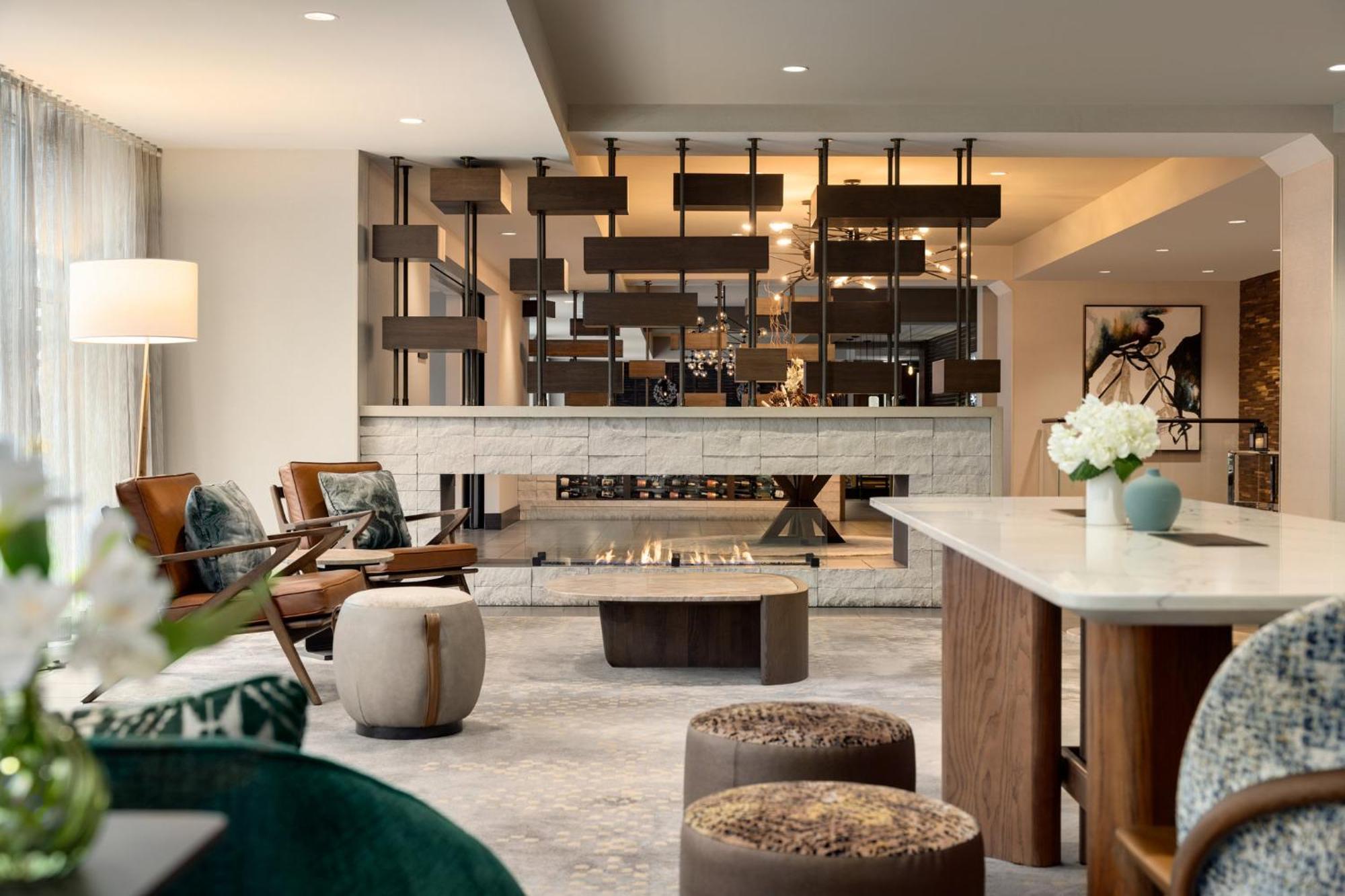 HOTEL INDIGO NAPERVILLE RIVERWALK BY IHG, NAPERVILLE