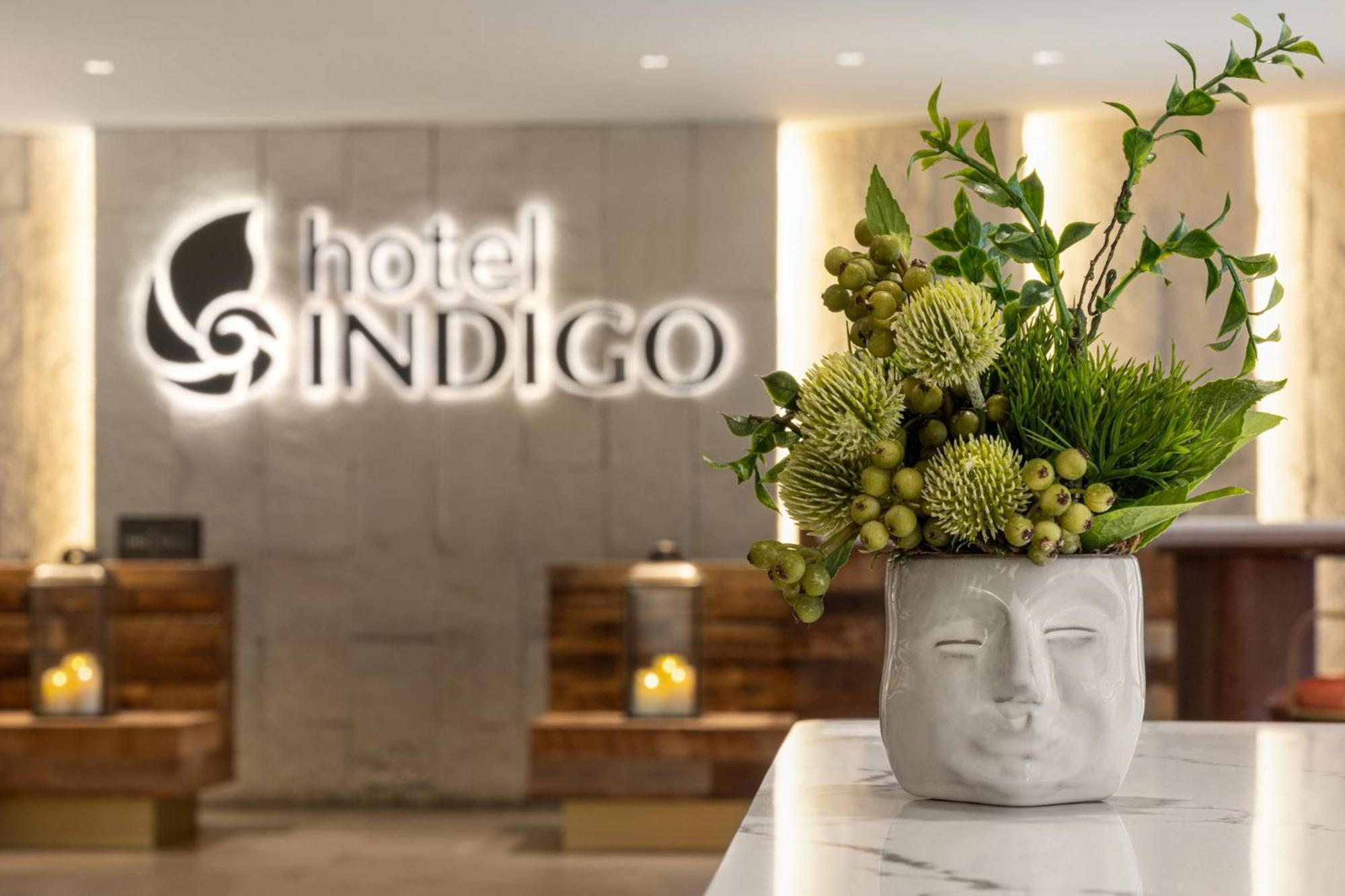 HOTEL INDIGO NAPERVILLE RIVERWALK BY IHG, NAPERVILLE
